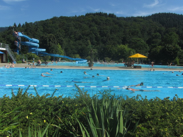 strandbad-gruen120815 | Freiburg-Schwarzwald.de